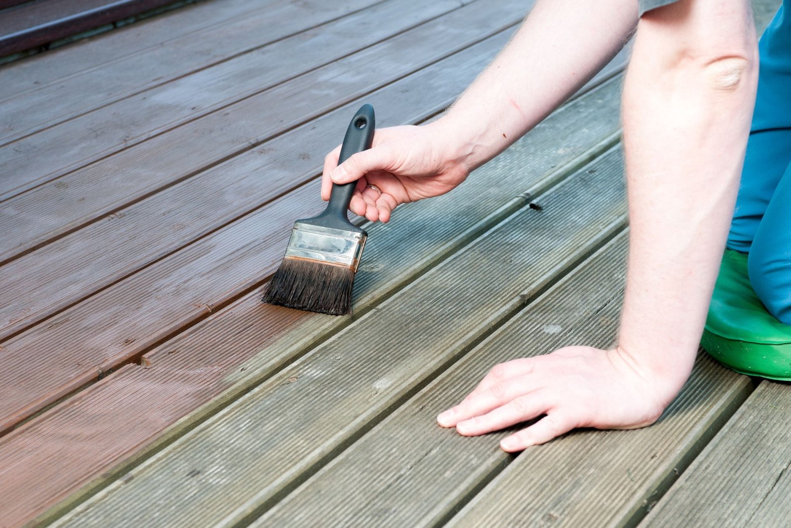 Ultimate Guide To Best Decking Oil for Merbau - Deck Builders Penrith AU