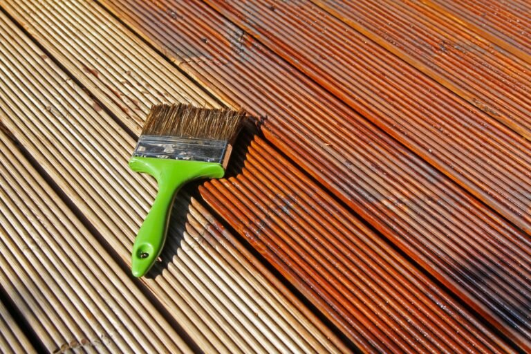 Ultimate Guide To Best Decking Oil Australia - Deck Builders Penrith AU